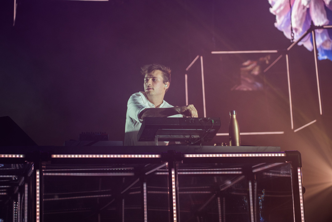 Flume Makes Bodies Move in Seattle - Seattle Music News