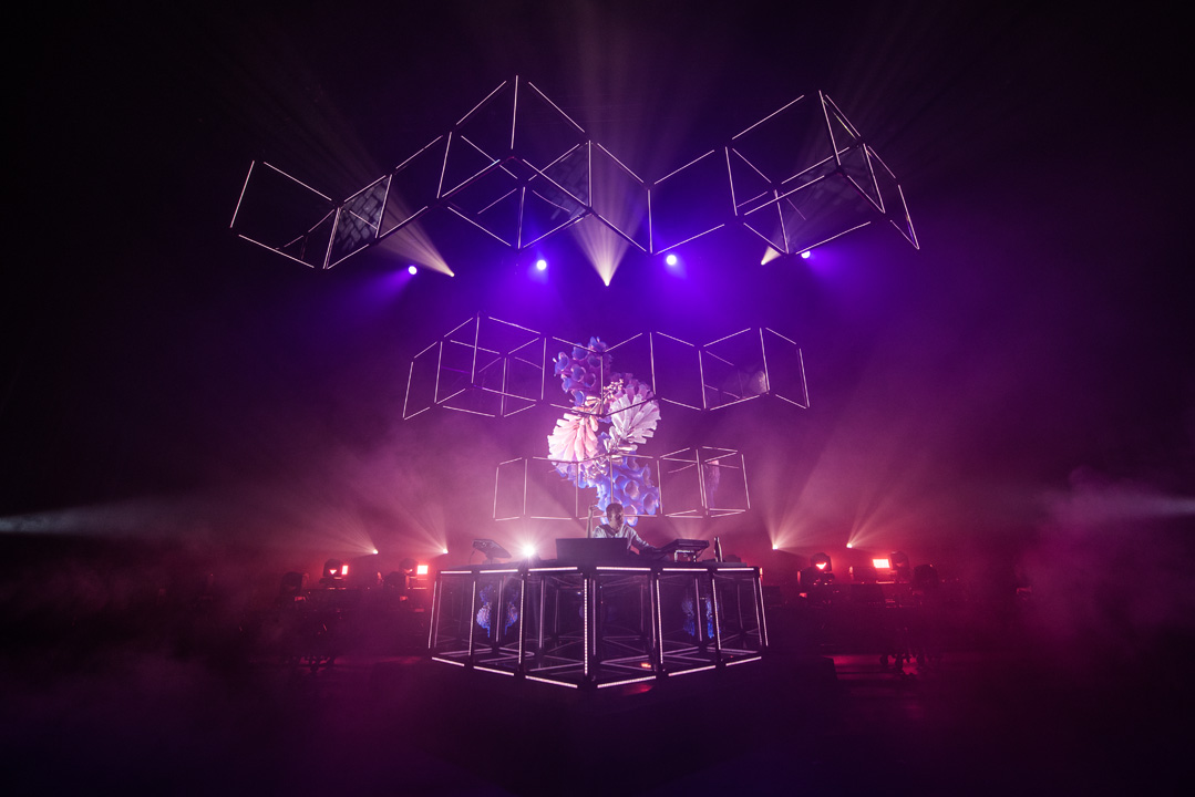 Flume Makes Bodies Move in Seattle - Seattle Music News