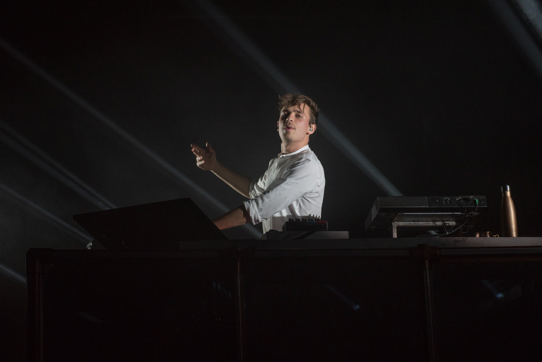 Flume Makes Bodies Move in Seattle - Seattle Music News