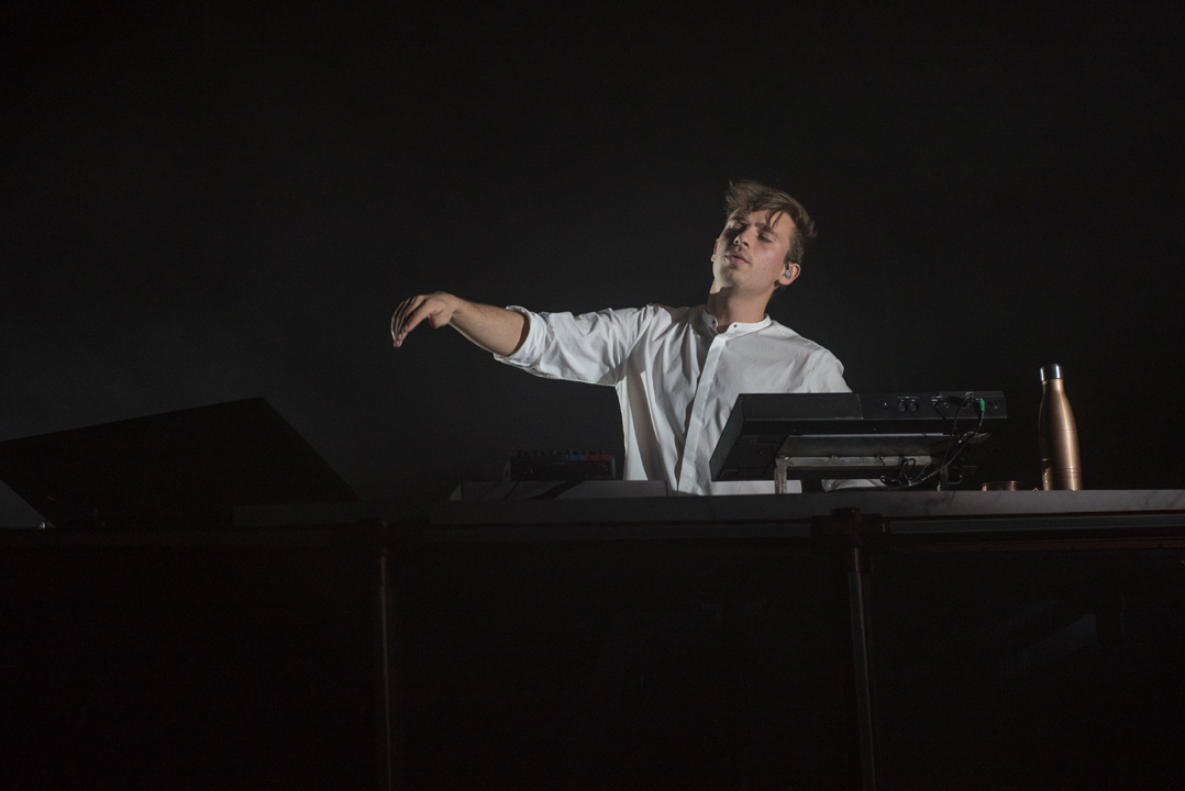 Flume Makes Bodies Move in Seattle - Seattle Music News