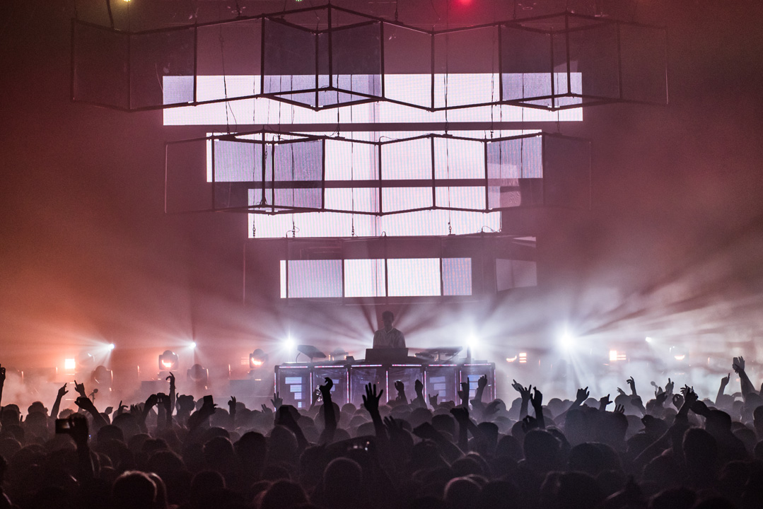 Flume Makes Bodies Move in Seattle - Seattle Music News