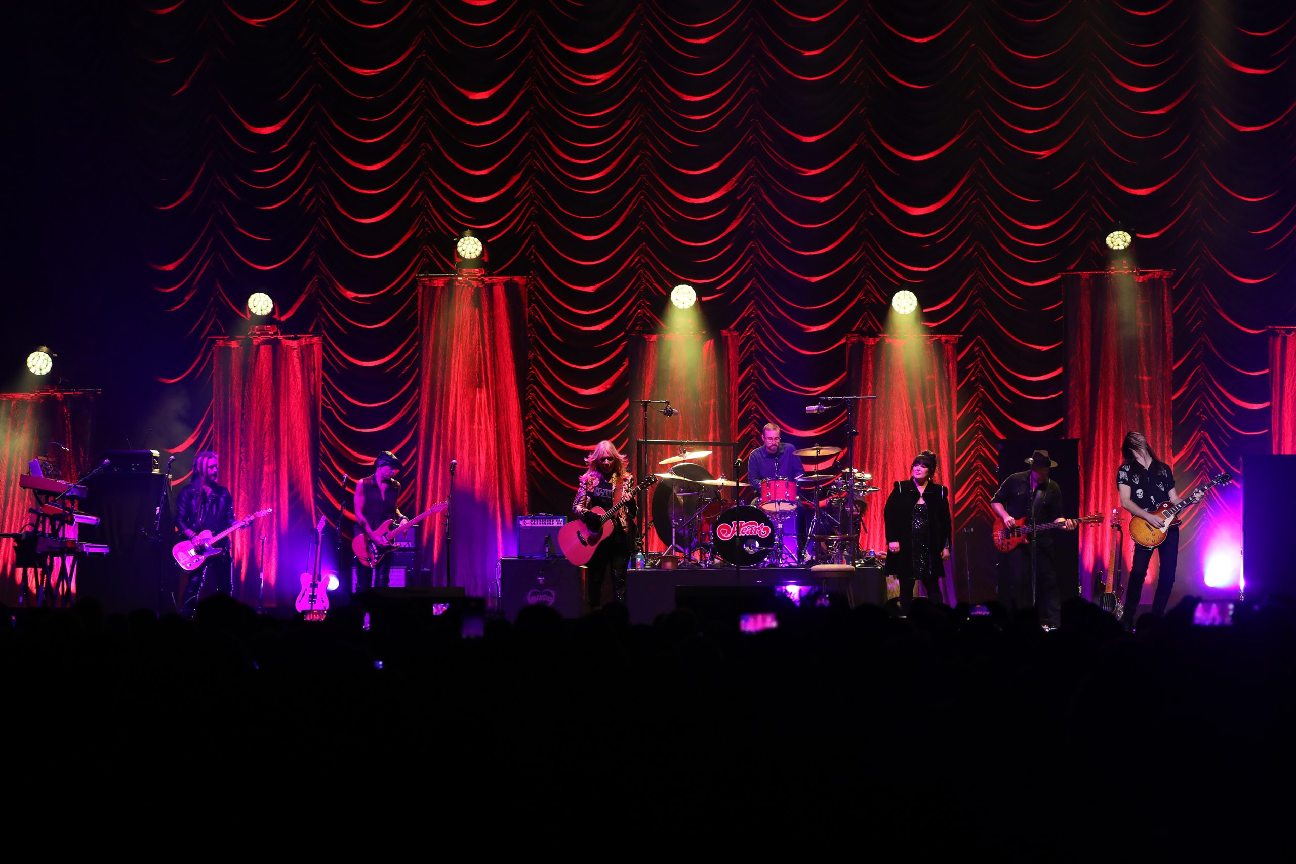 Heart Rings in the New Year in Seattle - Seattle Music News